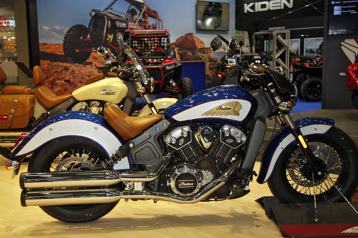 Harley - Indian - Victory